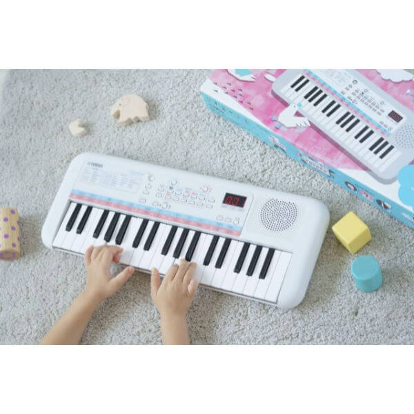 aDawliah Shop - Yamaha Mini Keyboard PSS-E30 white